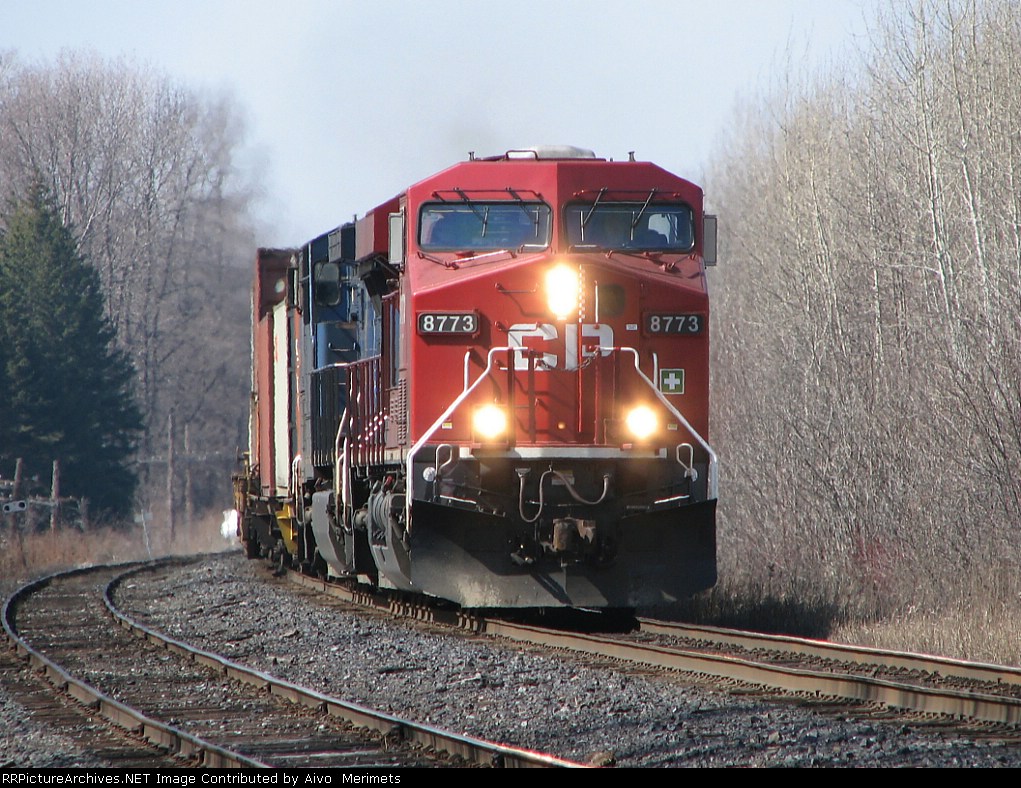 CP 8773 at Spicer Siding